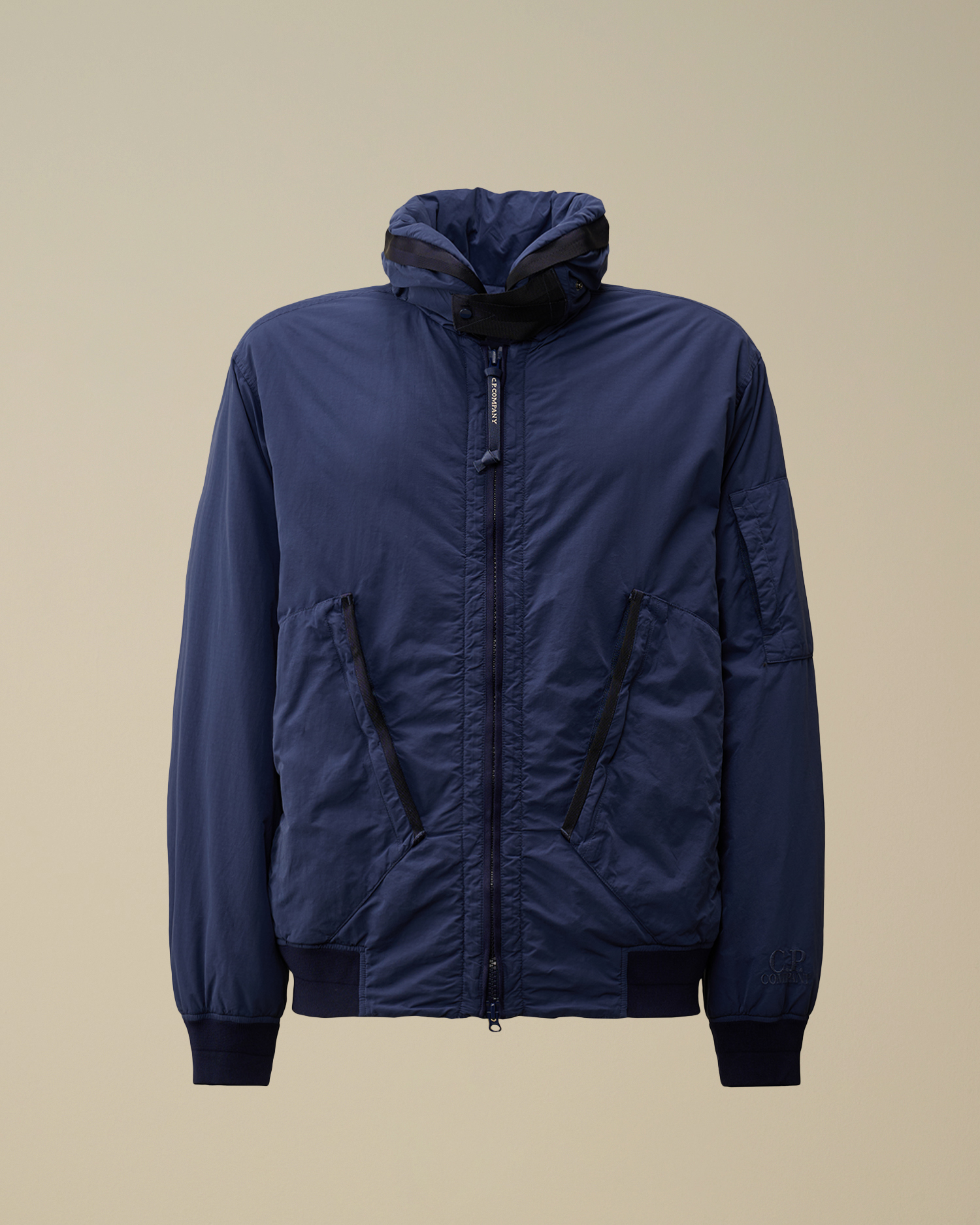 Flatt Nylon Hooded Short Down Jacket | CPC ROW Online Store