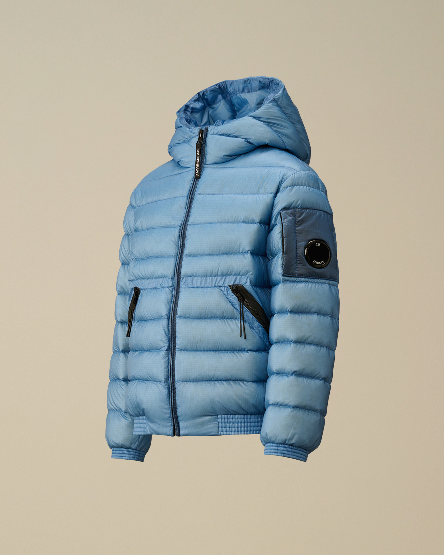 U16 D.D. Shell Ripstop Hooded Down Jacket