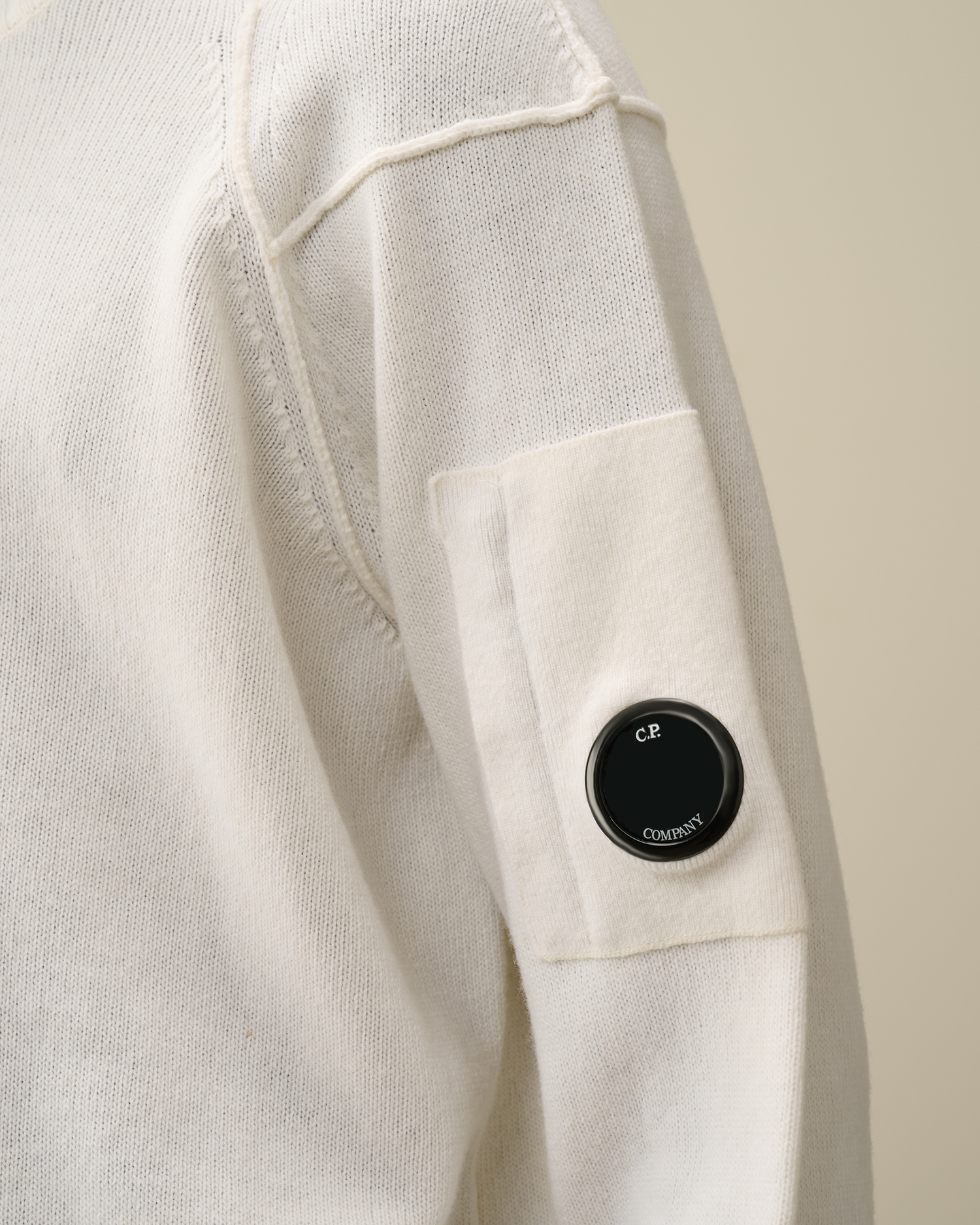 Lambswool GRS Turtleneck Knit | CPC USCA Online Store